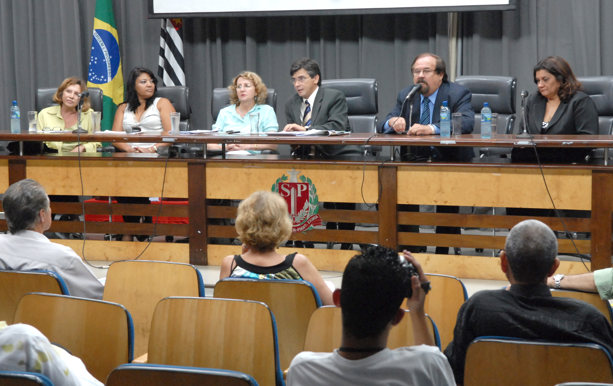 Lançada Frente em defesa das escolas técnicas e faculdades tecnológicas