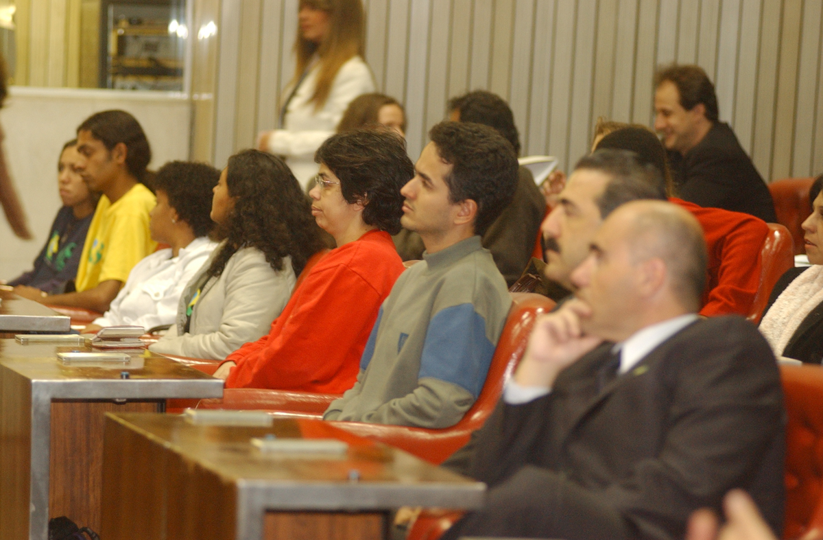 Sessão solene marca 18 anos do SOS Mata Atlântica