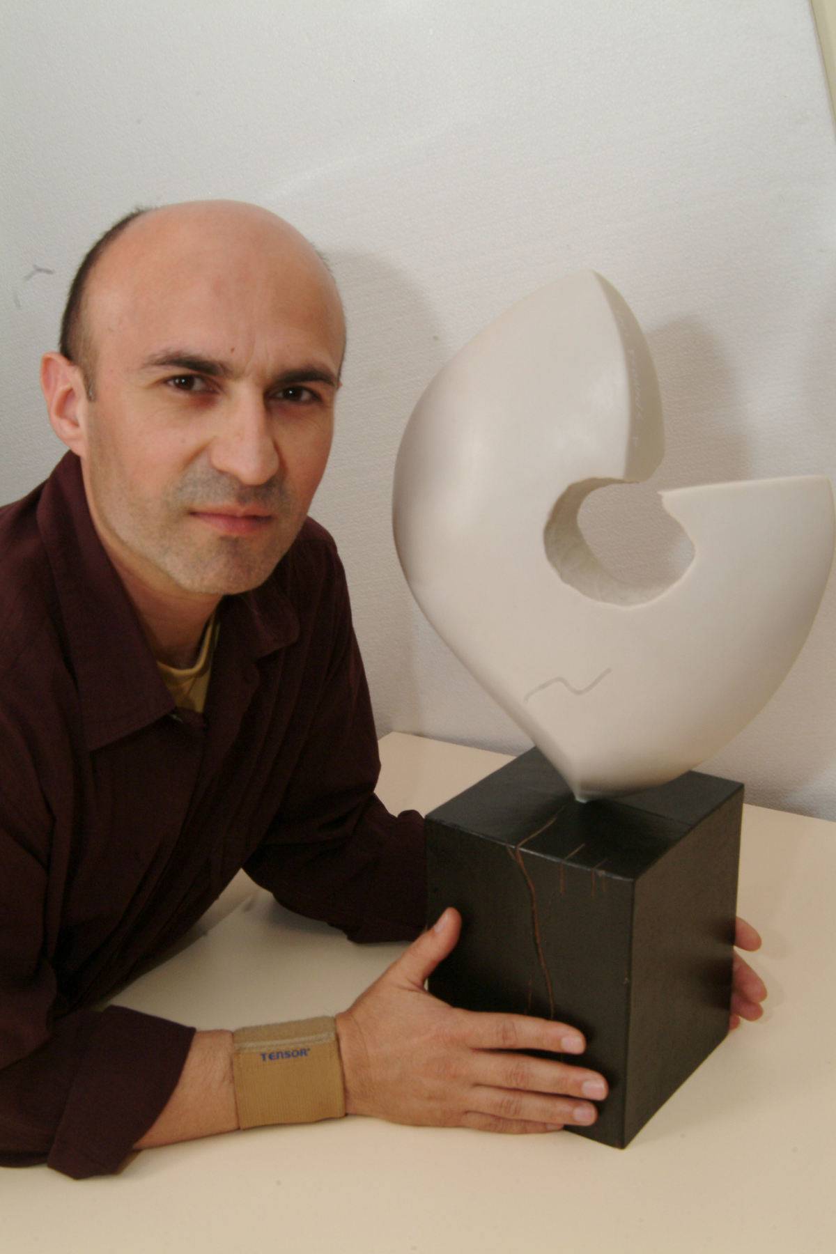 Esculturas de Antonio Spinosa: harmonia de formas, pureza das linhas e ...
