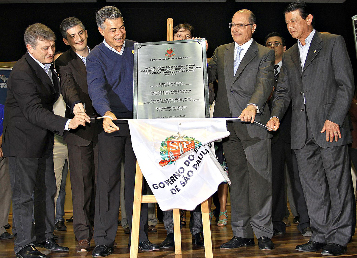 Governo entrega vicinais em Mairiporã