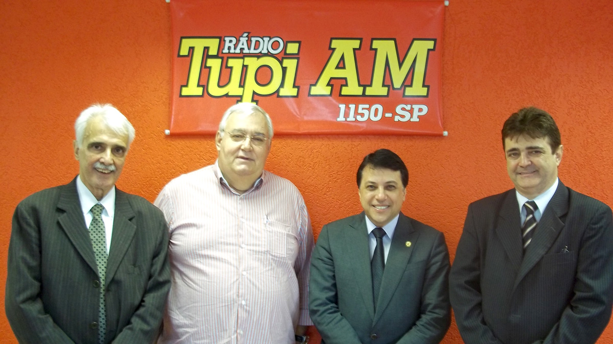 Participação em programa na Rádio Tupi AM