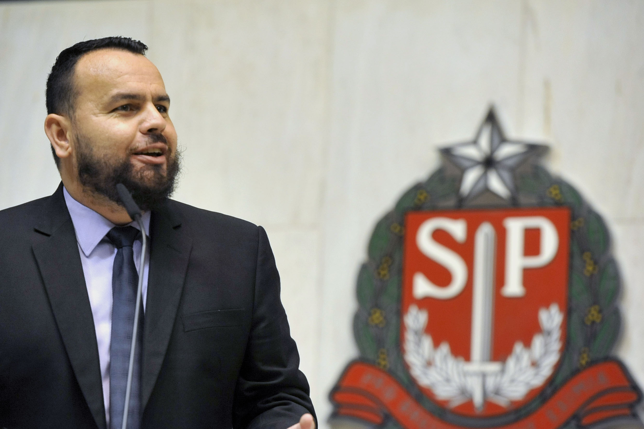 Gil Diniz afirma que o governo estadual não tem plano para lidar com a ...