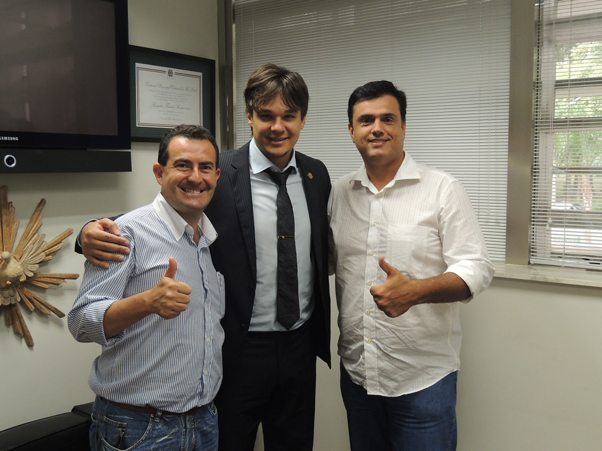 Visita de representantes de Angatuba