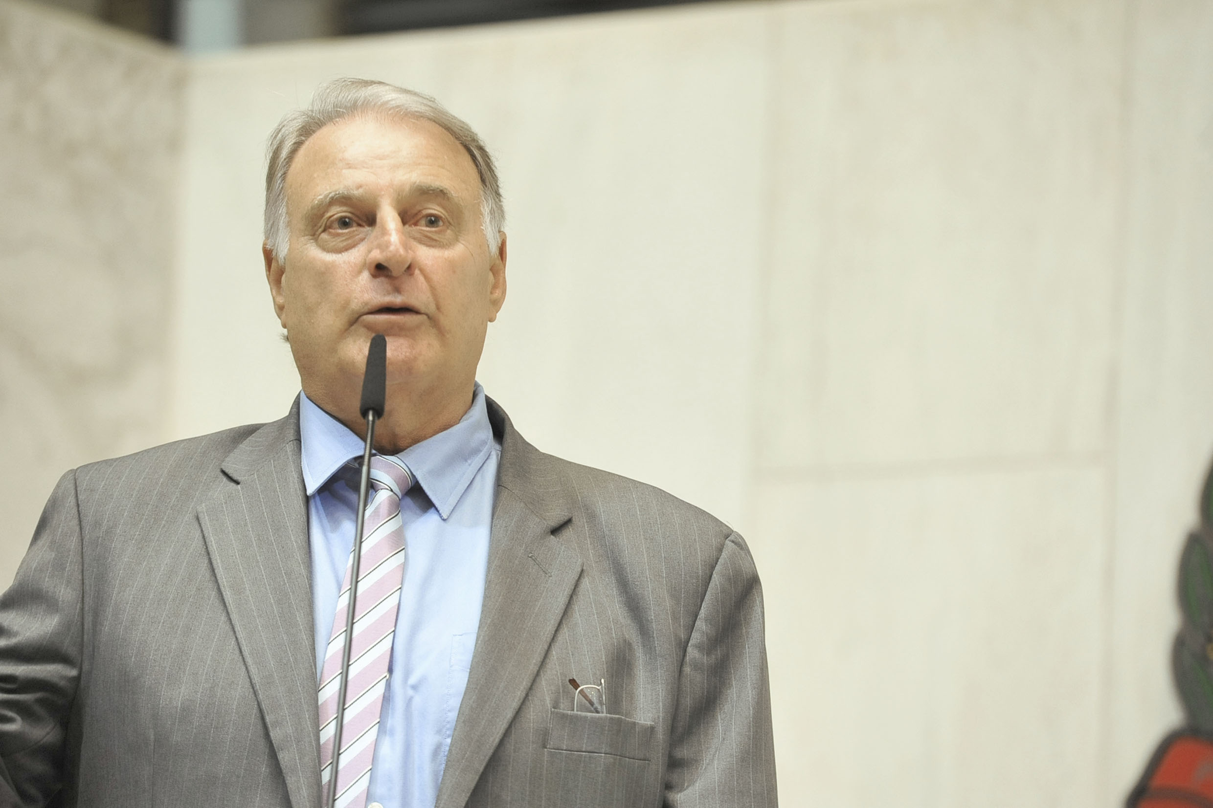 Conte Lopes pede melhorias para a classe policial