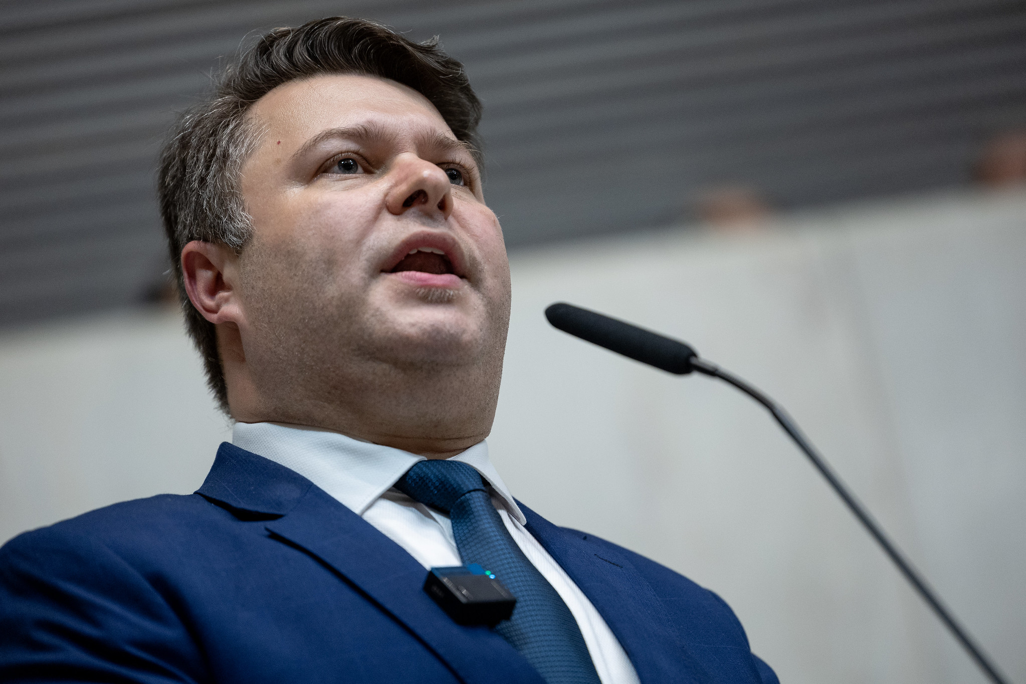 André Bueno assume mandato durante Sessão na Alesp