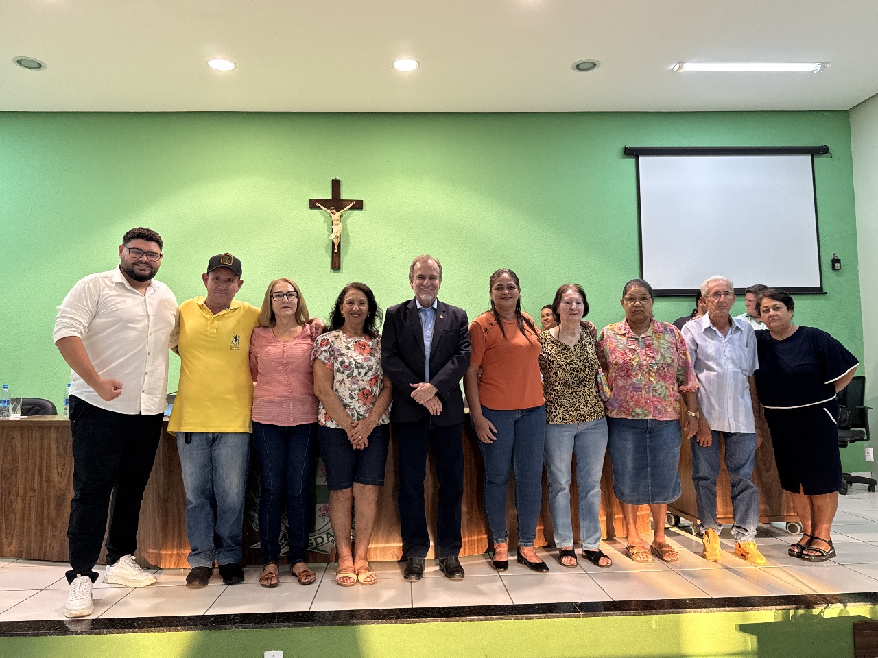 Deputado visita município de Magda