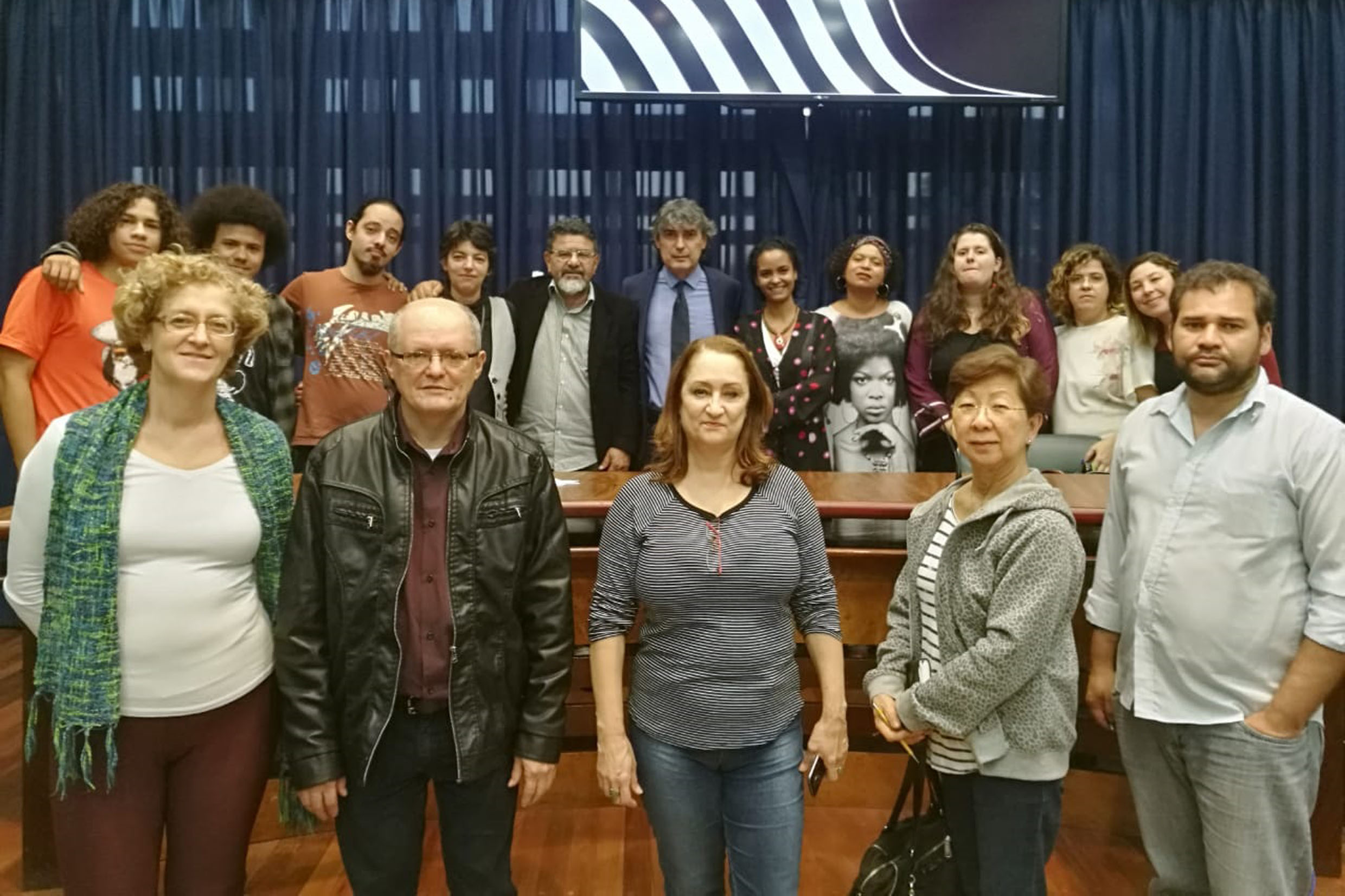 Encontro marca reação contra corte de programas culturais em São Bernardo