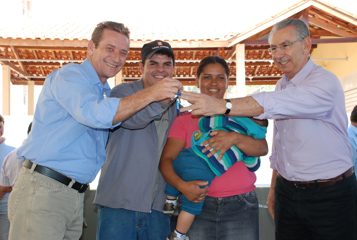 Entrega de apartamentos em Álvares Machado