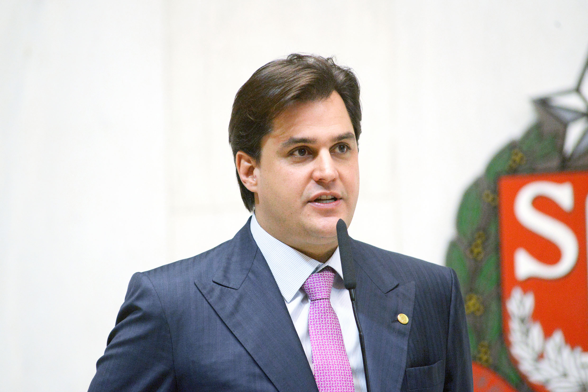 Frederico d´Avila cobra promessa de campanha do governador João Doria