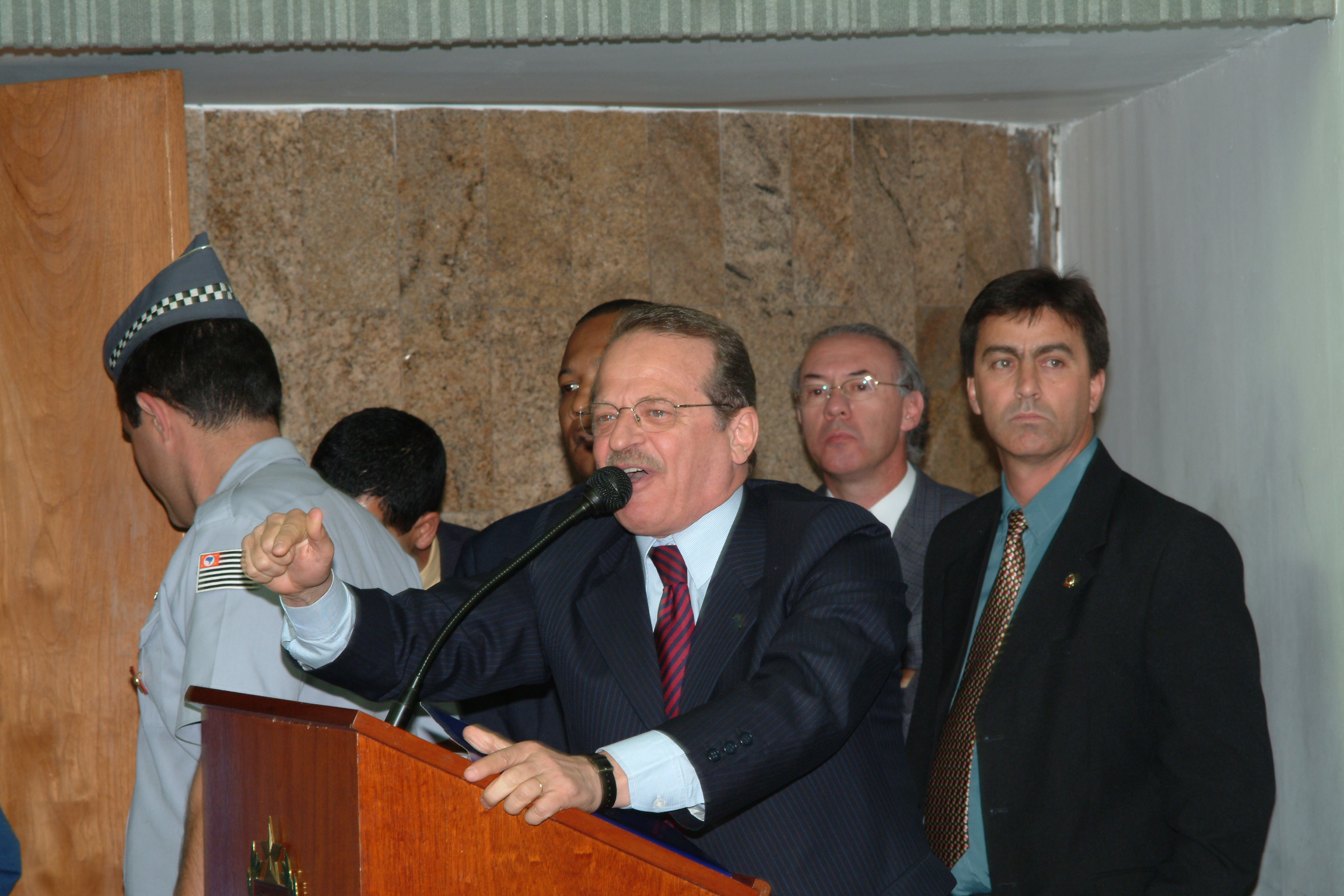 Tarso Genro explica projeto de Reforma Universitária